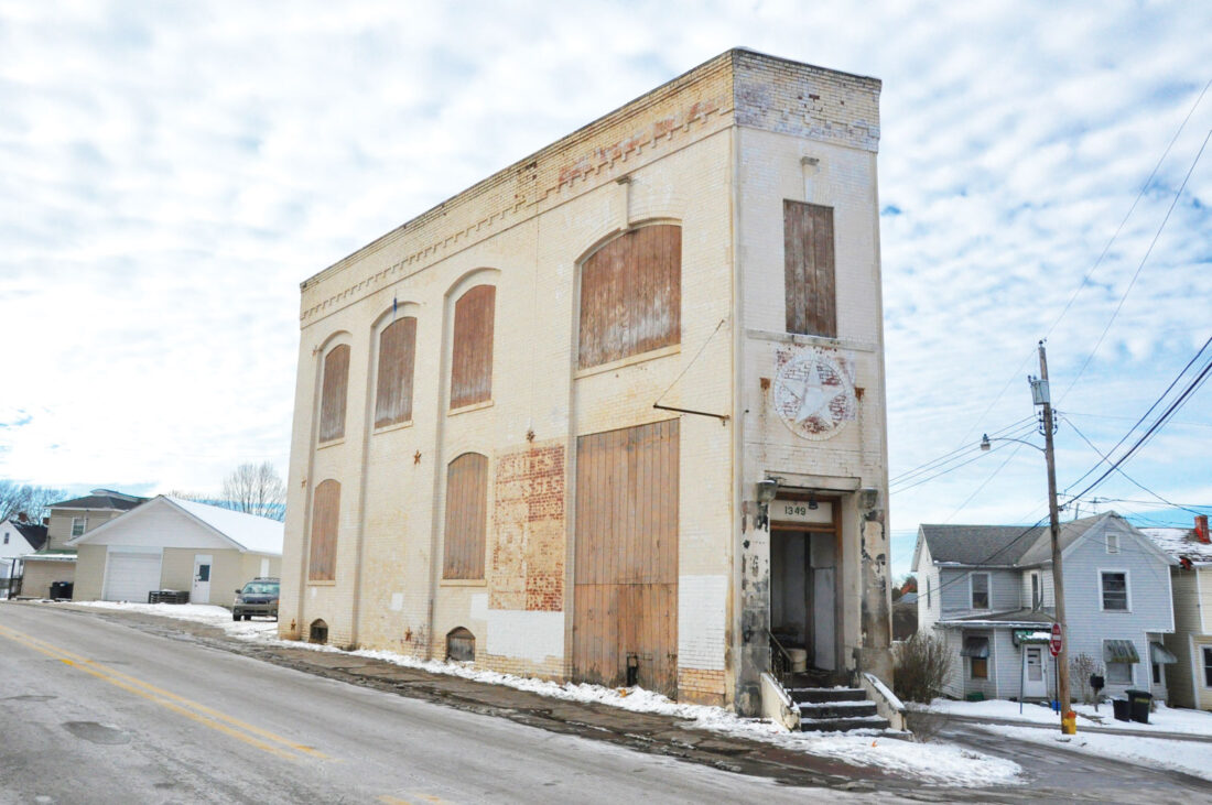 Parkersburg URA to consider demolition of Kootaga Indian Dancers ...